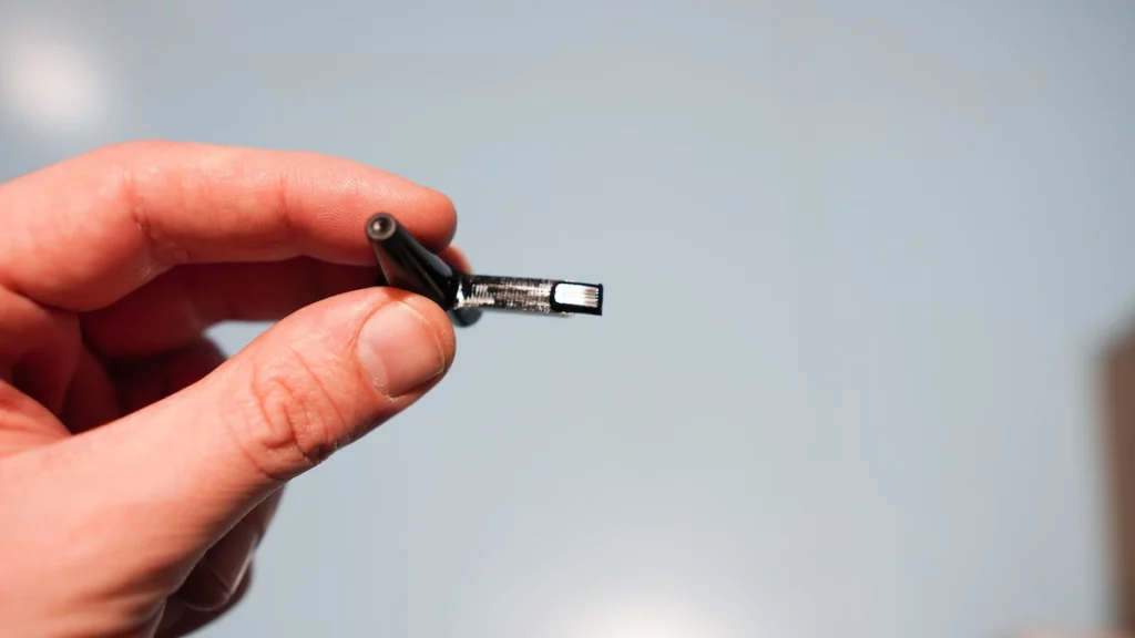 Degating - Eliminación del exceso de material plástico