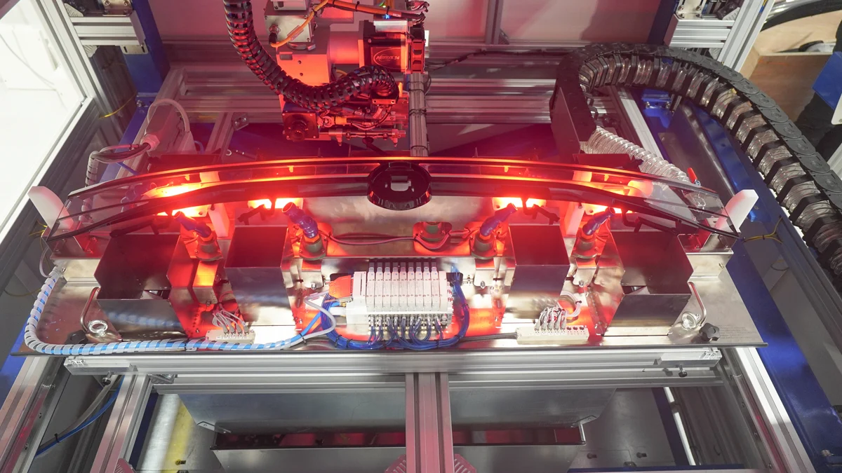 Degating - Eliminación del exceso de material plástico